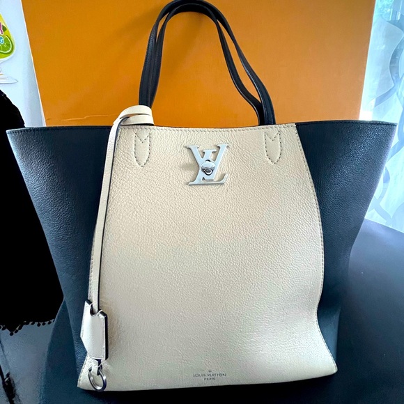 Louis Vuitton | Bags | Louis Vuitton Lock Me Cabas Tote Bag Shoulder ...